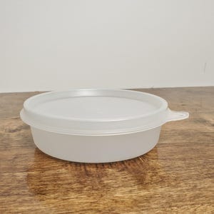 TUPPERWARE Little Wonders Small Bowl 6oz Snack Cup Storage Container ...
