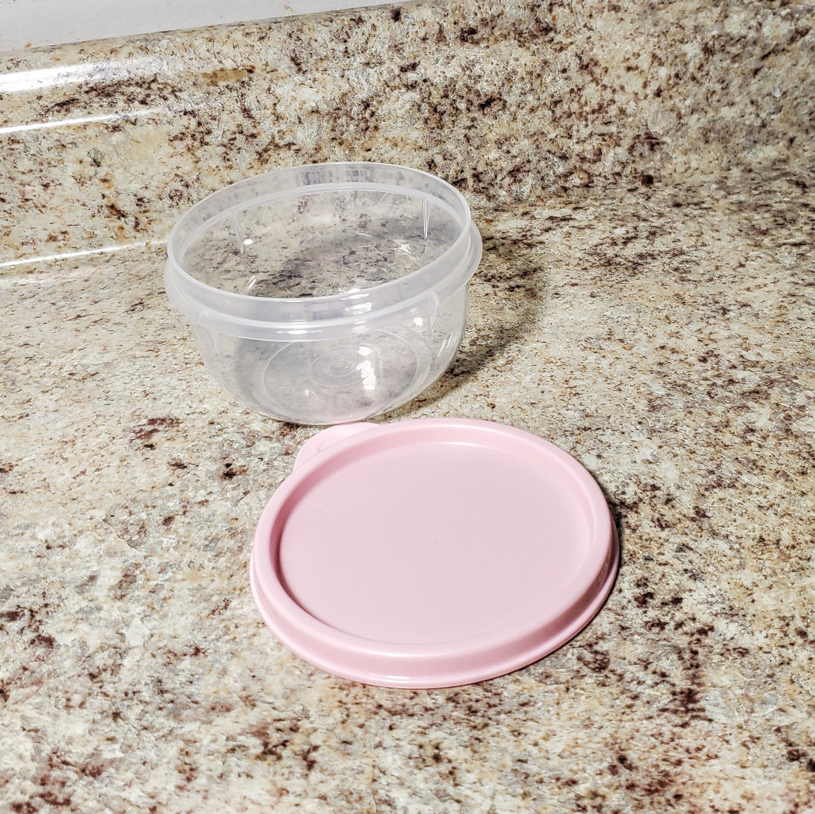 Tupperware Ideal Little Bowl 8 Oz Clear #1403 With #733 Pink Seal - Etsy