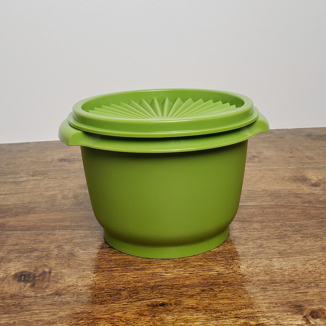 New Tupperware Servalier Storage Bowl 886 Olive Green With Starburst ...