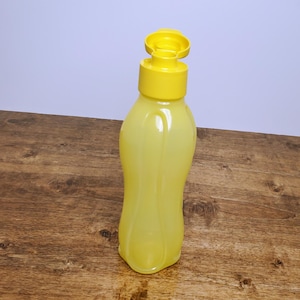 New Tupperware Eco Water Bottle - 16oz (500ml) Flip Top 9104 Neon ...