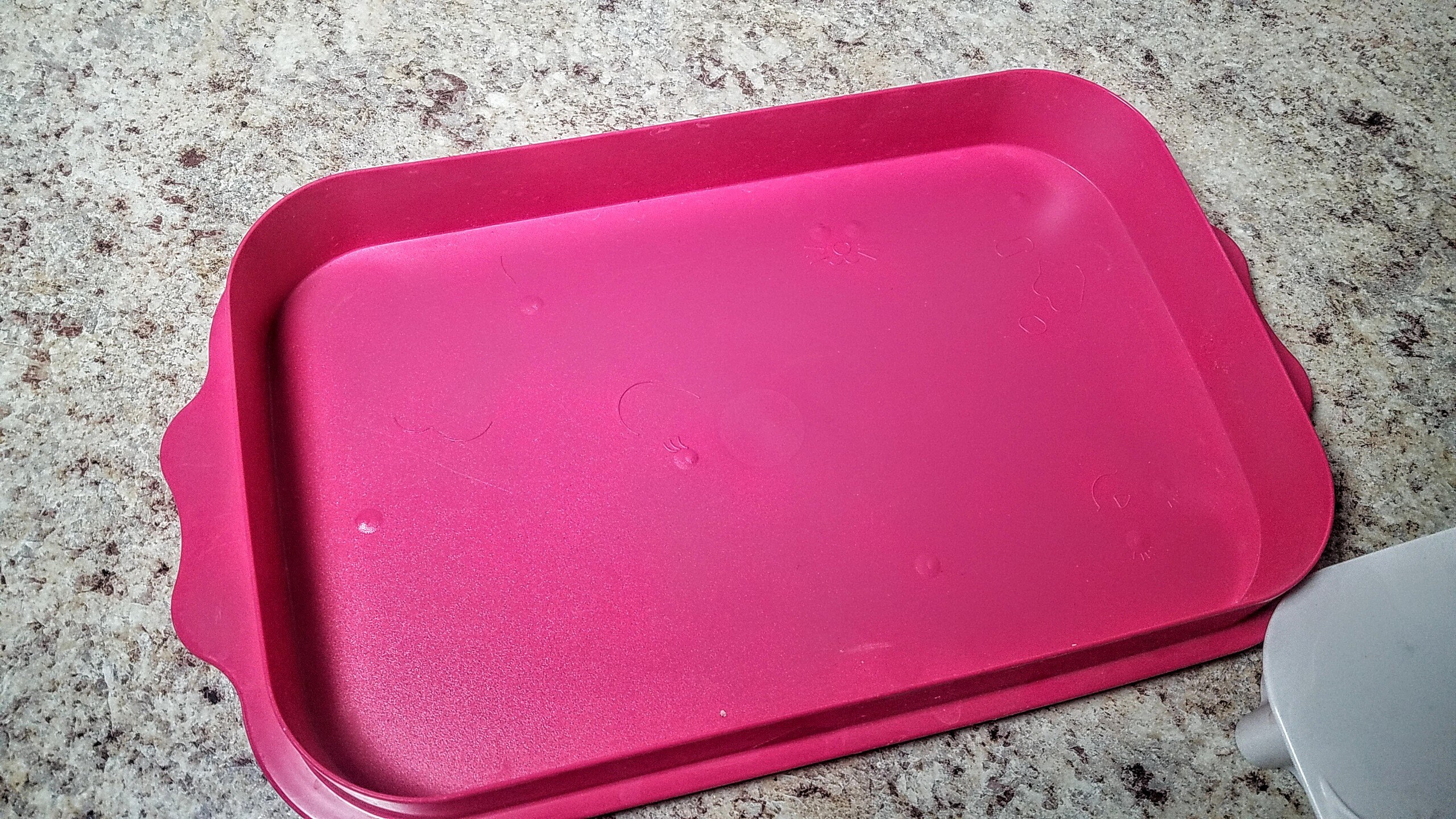 Tupperware Jello Wigglers Gelatin Jigglers 2553 Pink Animal Shape ...