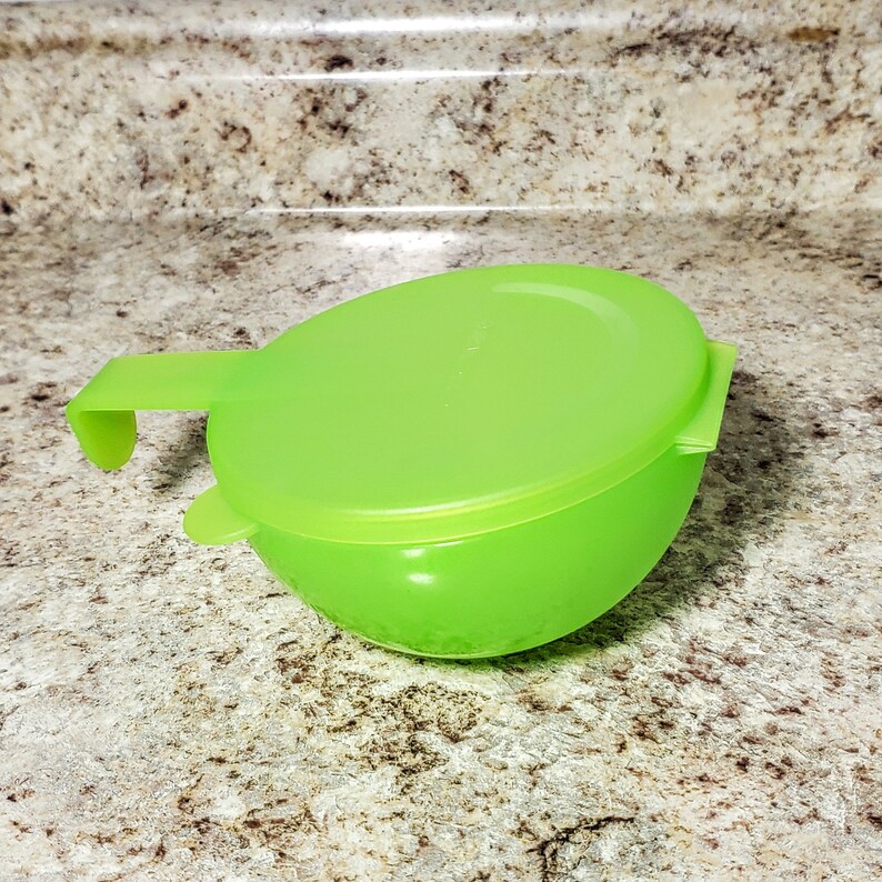 TUPPERWARE Onion Tomato Keeper With Hook Forget-me-not Lime Green 5105 ...