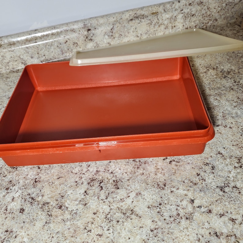 Tupperware Cold Cut Keeper Snack-stor Container 290 Paprika Red Deli ...