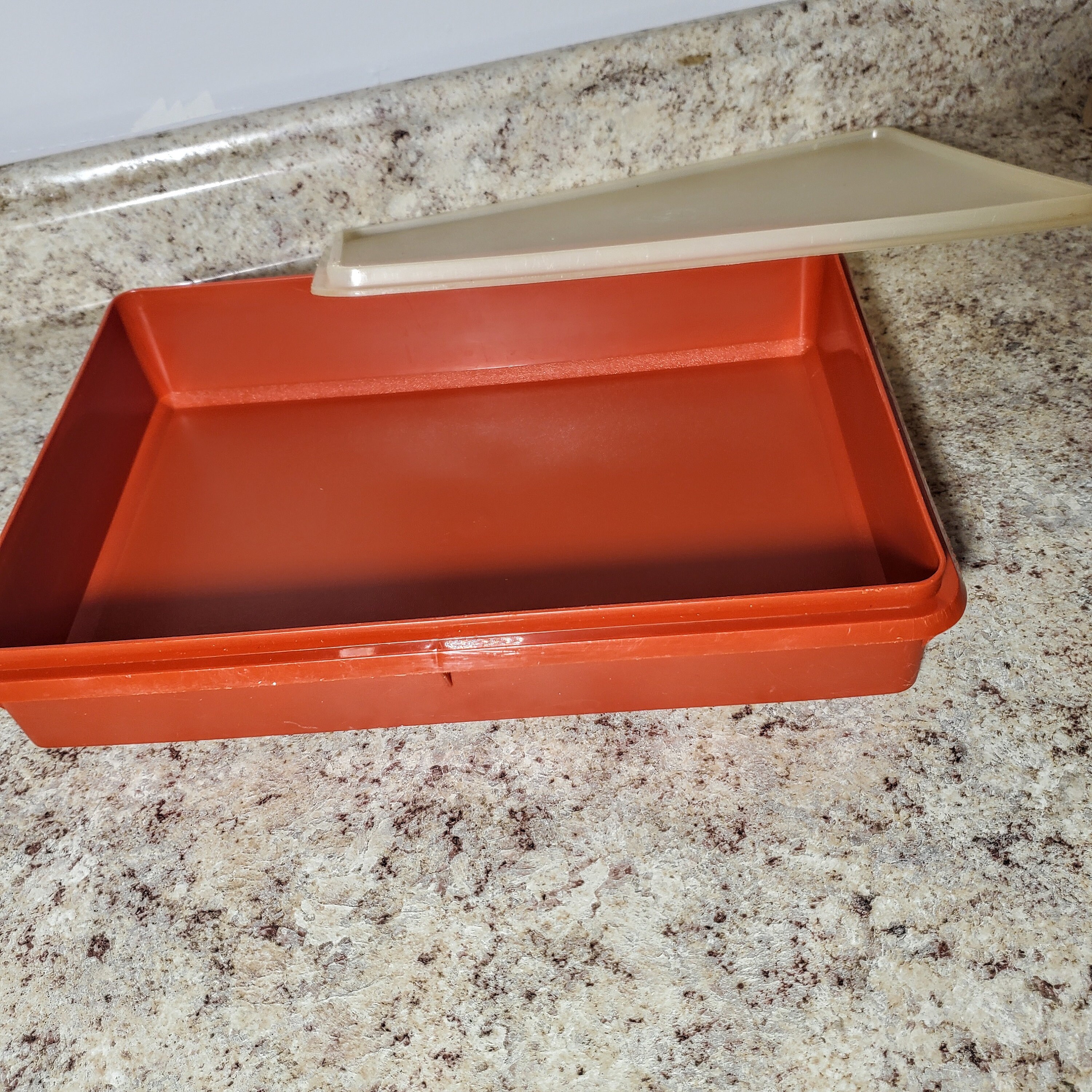 Tupperware Cold Cut Keeper Snack-stor Container 290 Paprika Red Deli ...