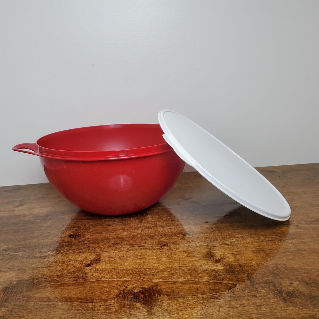 Tupperware 32 Cup Thatsa Bowl Red With White Lid #2539 Large 7.8L - Etsy