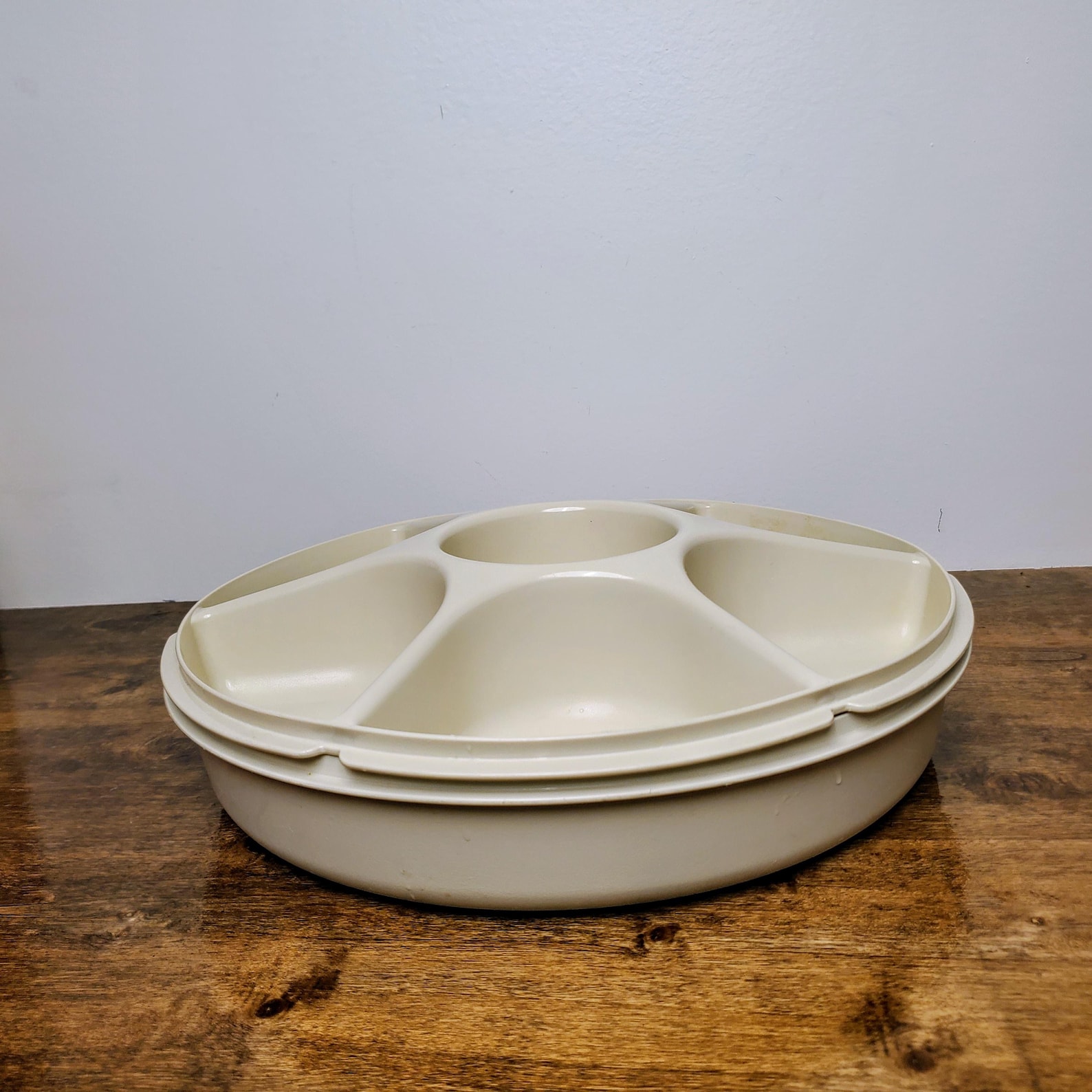 Vintage Tupperware 1665 Serving Center Divided Vegetable Appetizer Tray ...