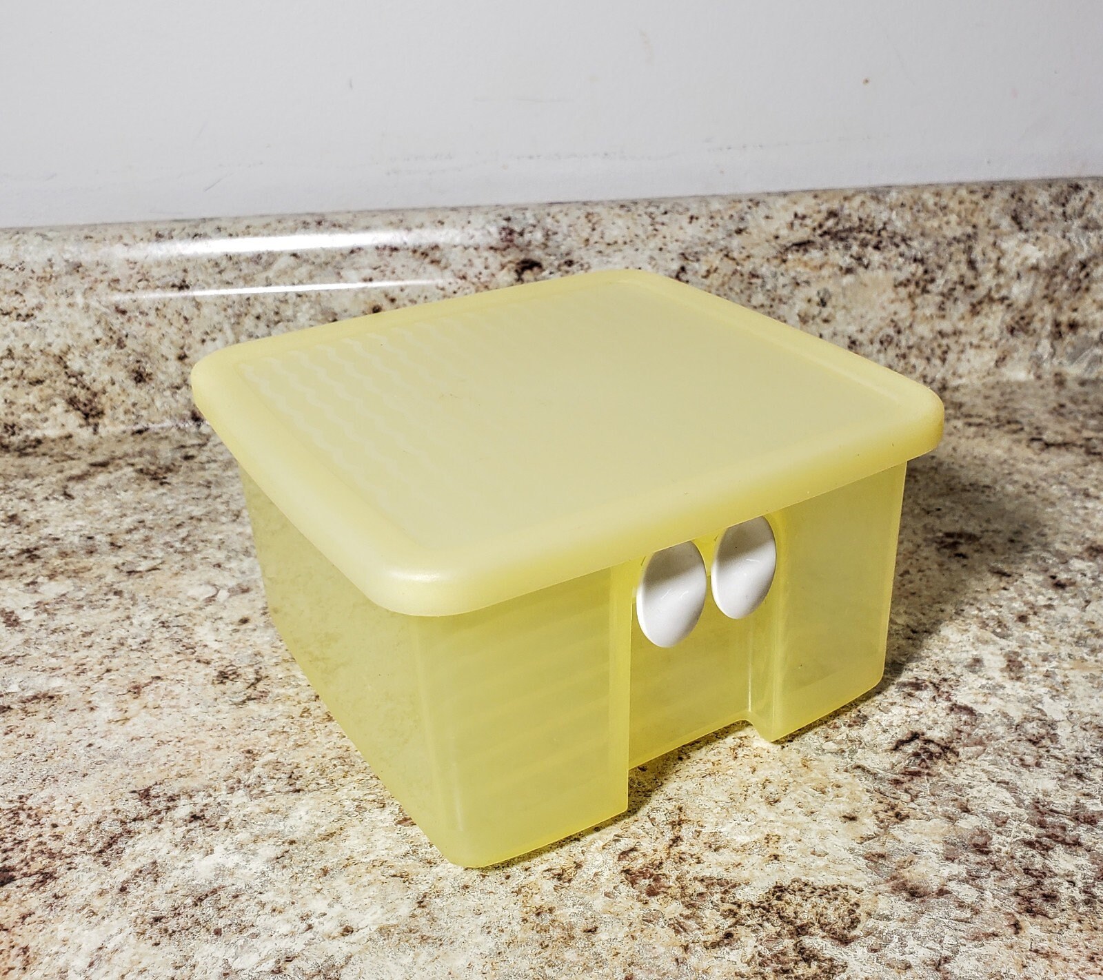 TUPPERWARE FRIDGESMART Square 6 Vent Storage CONTAINER 4 - Etsy