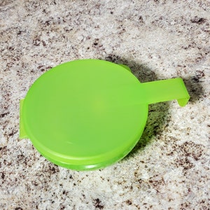 TUPPERWARE Onion Tomato Keeper With Hook Forget-me-not Lime Green 5105 ...