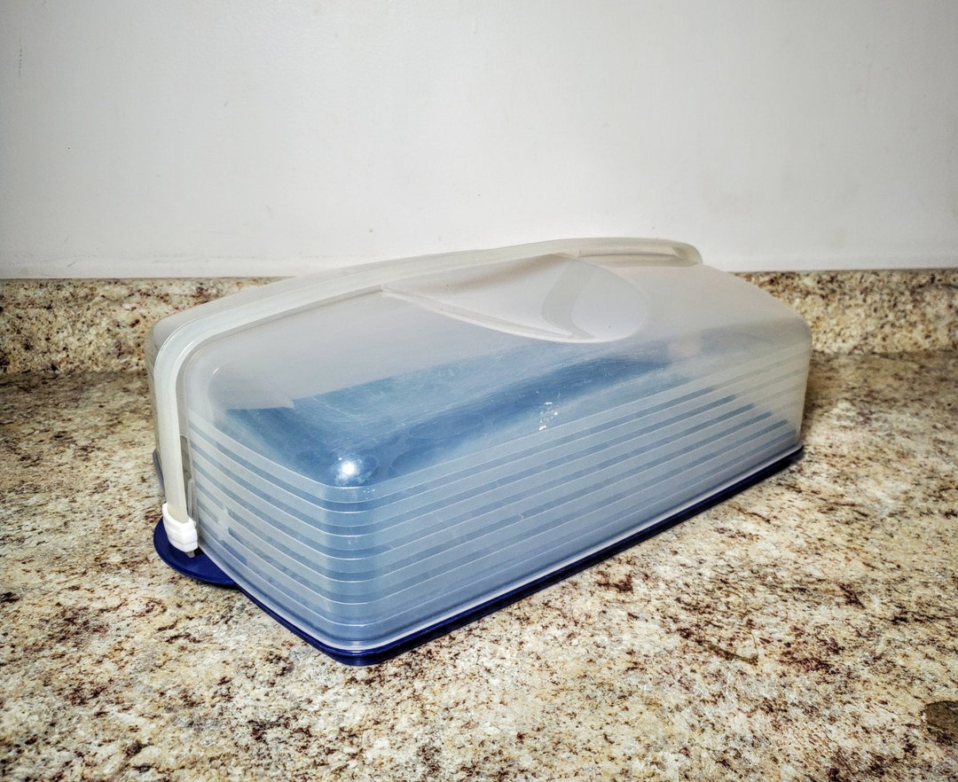 Tupperware Rectangle Bake N Take Cake Cupcake Taker Carrier Blue Clear ...