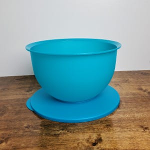 Tupperware Impressions Bowl Blue Mixing Storage #3091 4.3 Liters W/ Lid ...