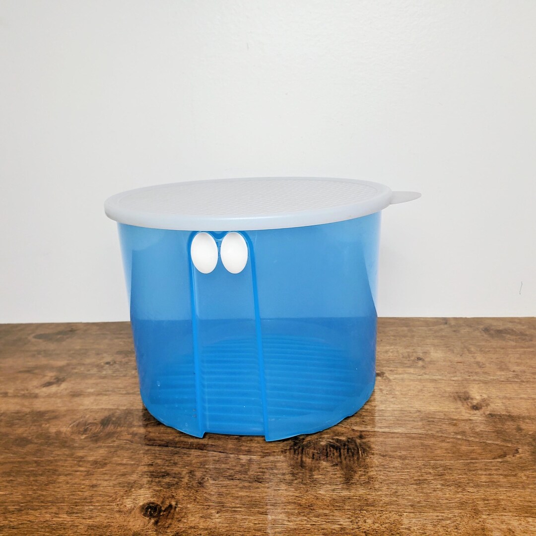 Tupperware Fridgesmart Large Round Vent Container 3998 Sheer Blue 20 ...