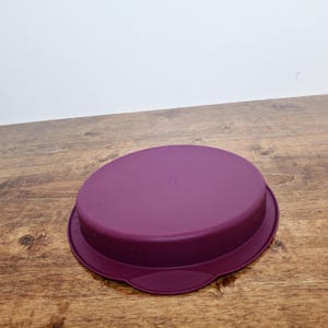 Tupperware Silicone Round Form Royal Purple Amethyst Cakes Baking Mold ...