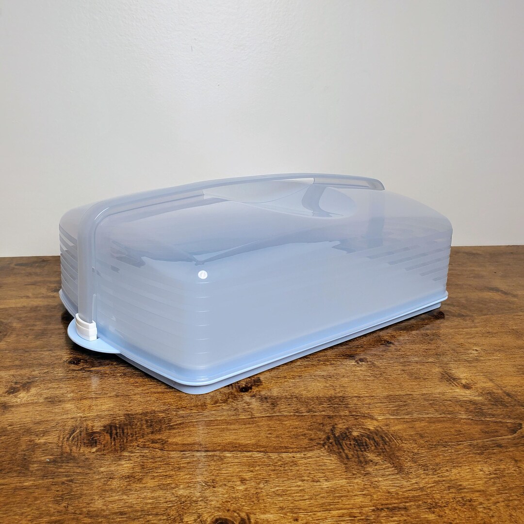 TUPPERWARE Bake N Take 18 Cupcake Rectangle Cake Taker Blue Base New - Etsy