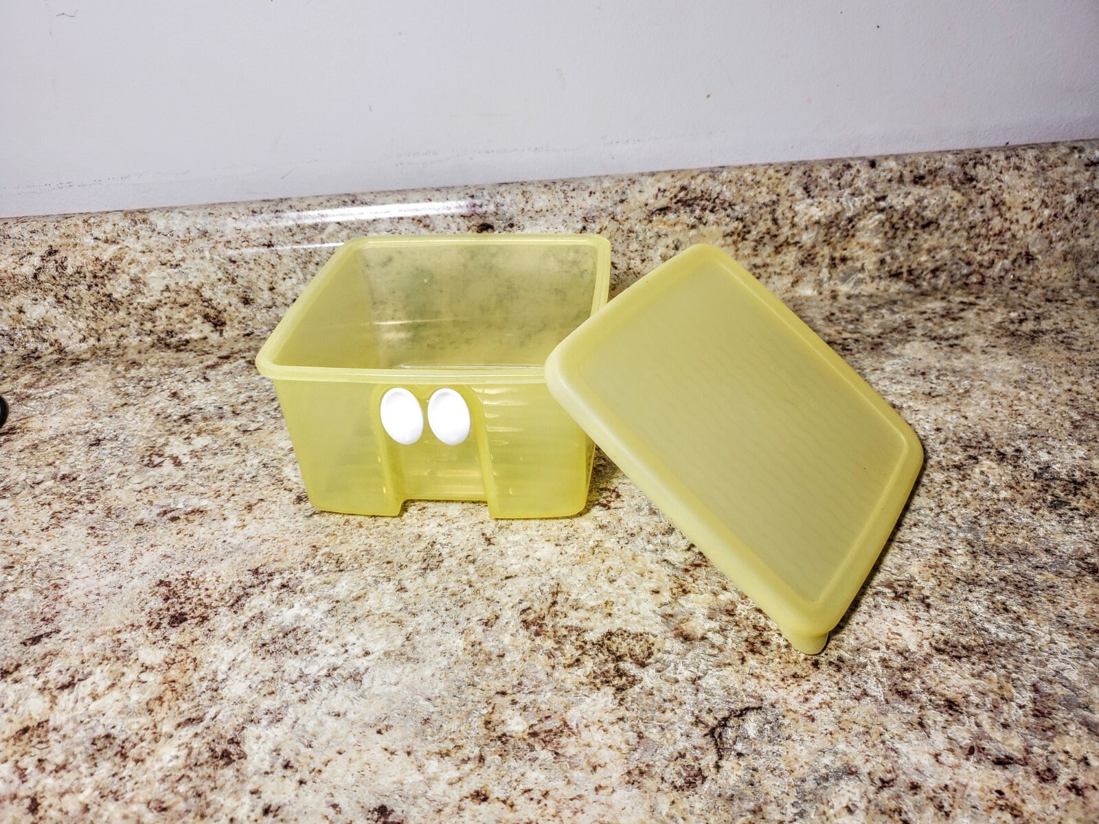 TUPPERWARE FRIDGESMART Square 6 Vent Storage CONTAINER 4 - Etsy
