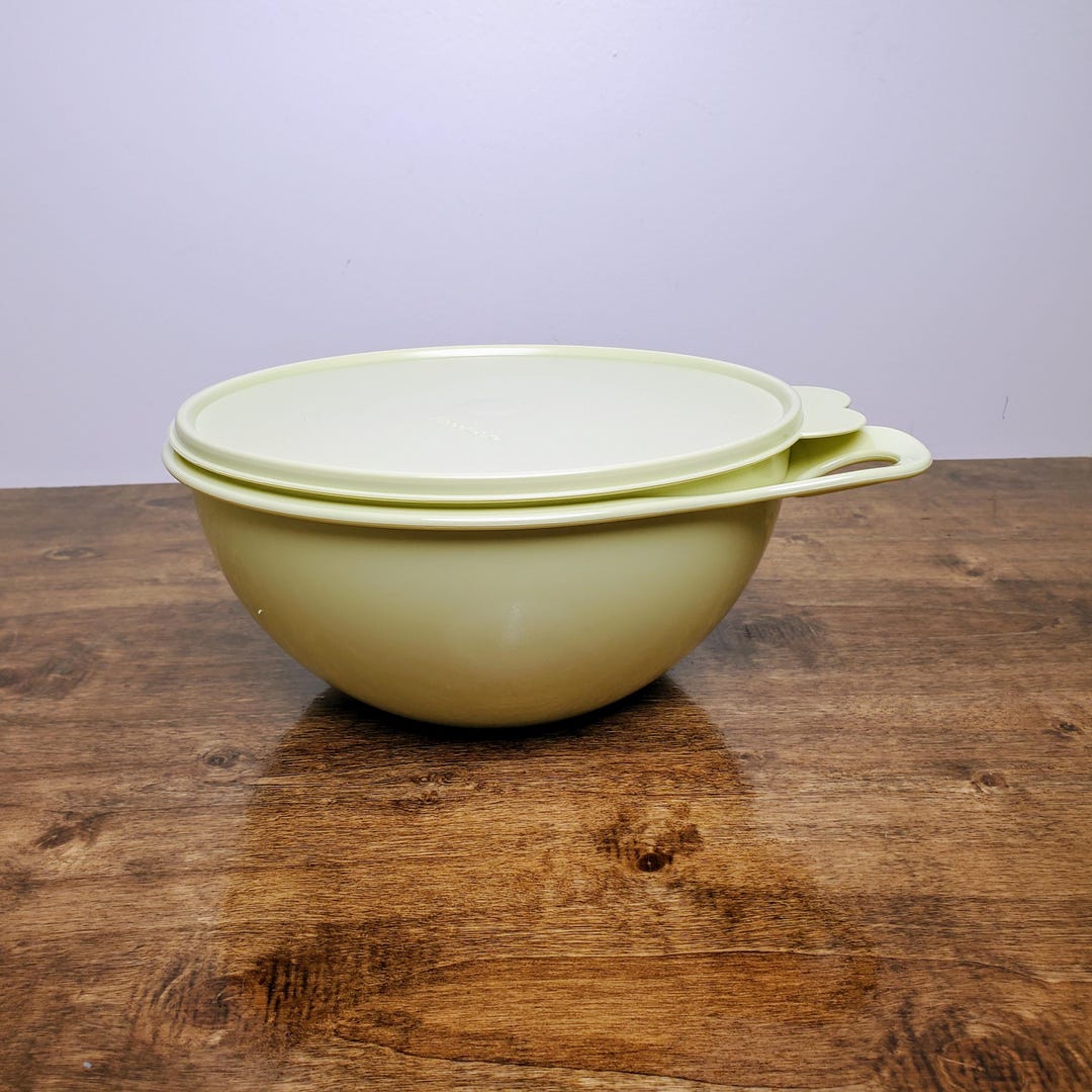 Tupperware Thatsa Bowl Jr: 12-cup Yellow Green Mixing Container - Etsy