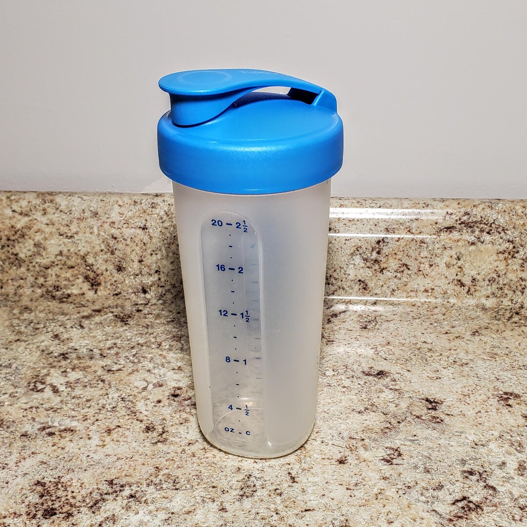 Tupperware Quick Shake Blender Container 7320 Air & Liquid Tight 23 Oz ...