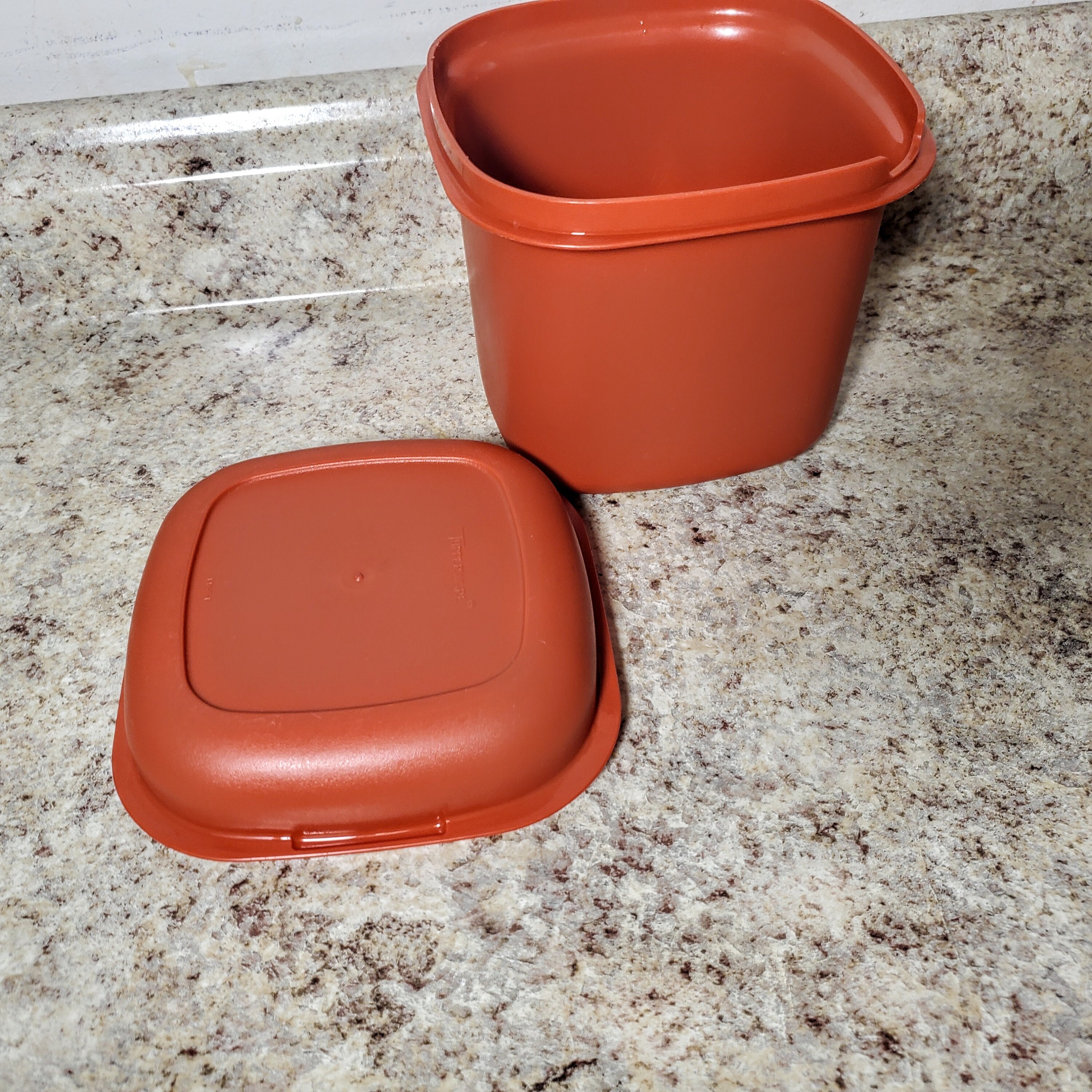 Tupperware Mini Ice Cube Bucket RETRO Orange With Pour Spout & Lid Bar ...