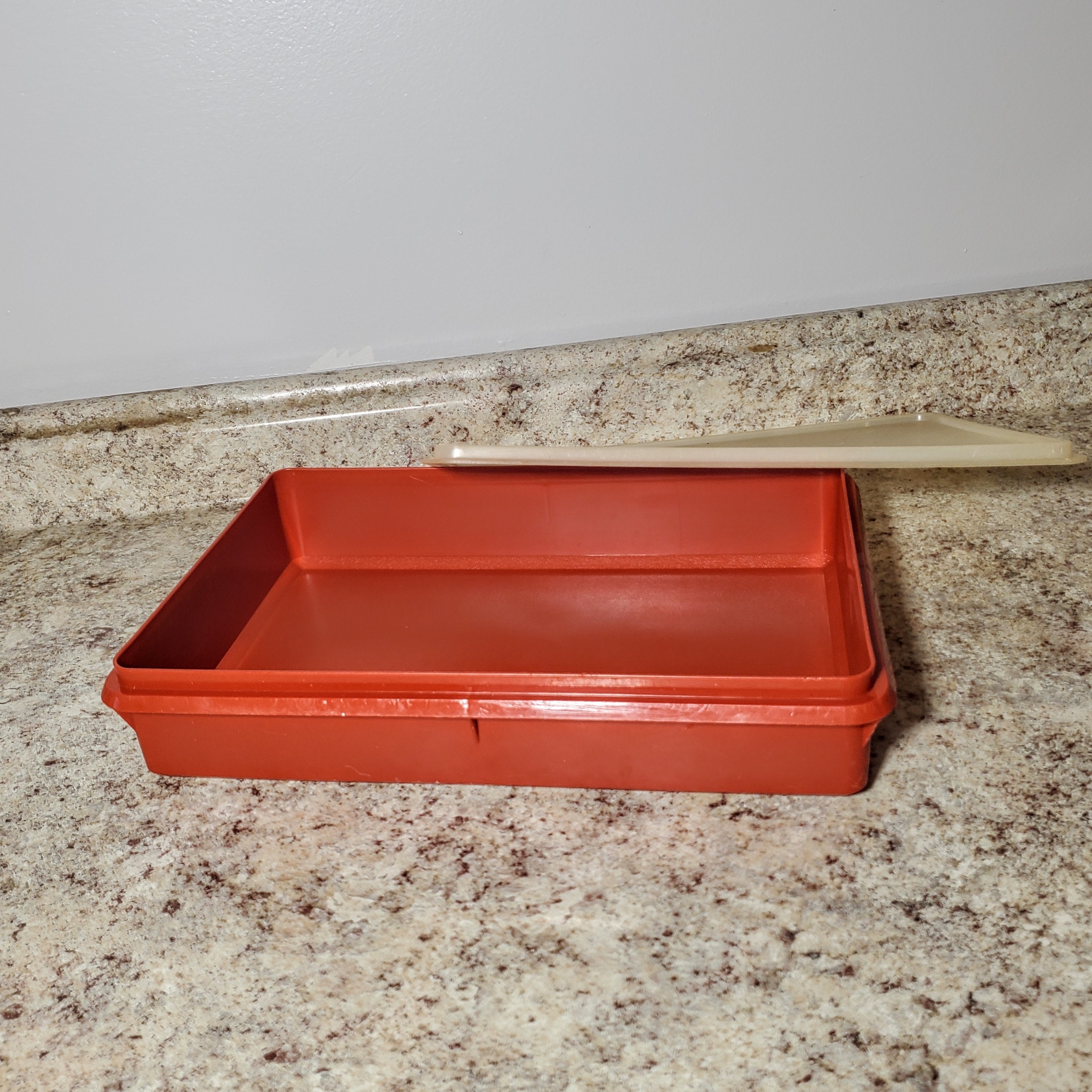 Tupperware Cold Cut Keeper Snack-stor Container 290 Paprika Red Deli ...