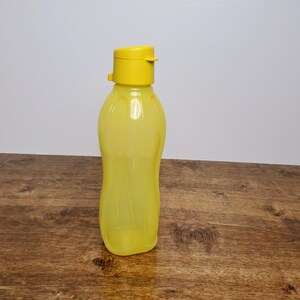 New Tupperware Eco Water Bottle - 16oz (500ml) Flip Top 9104 Neon ...