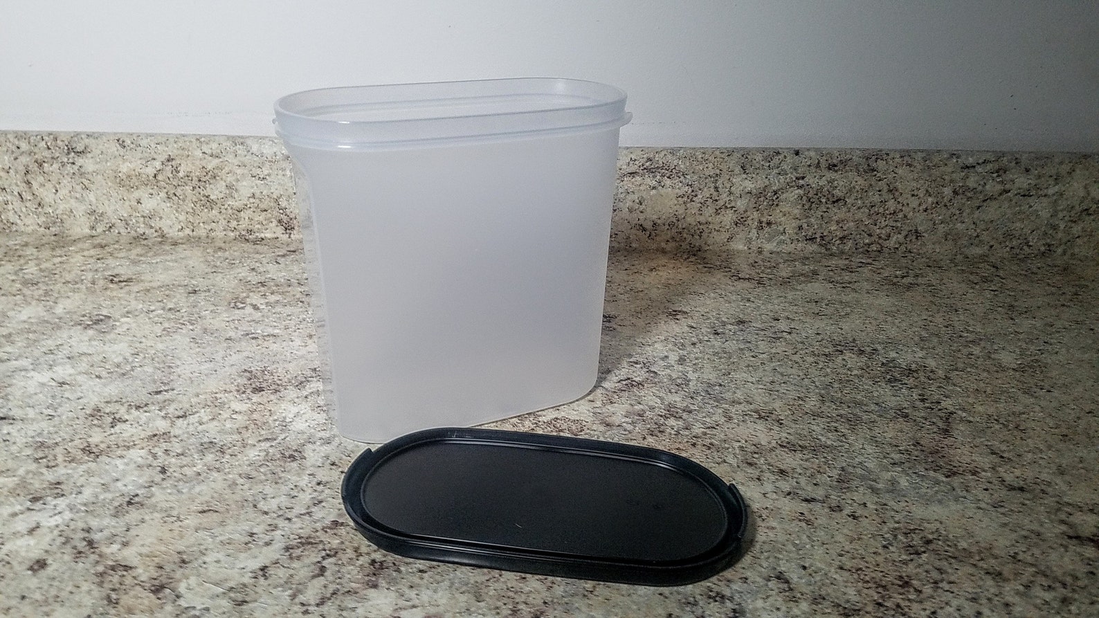 Tupperware Modular Mates Oval 3 Black Seal New 1613 7.25 Cup | Etsy