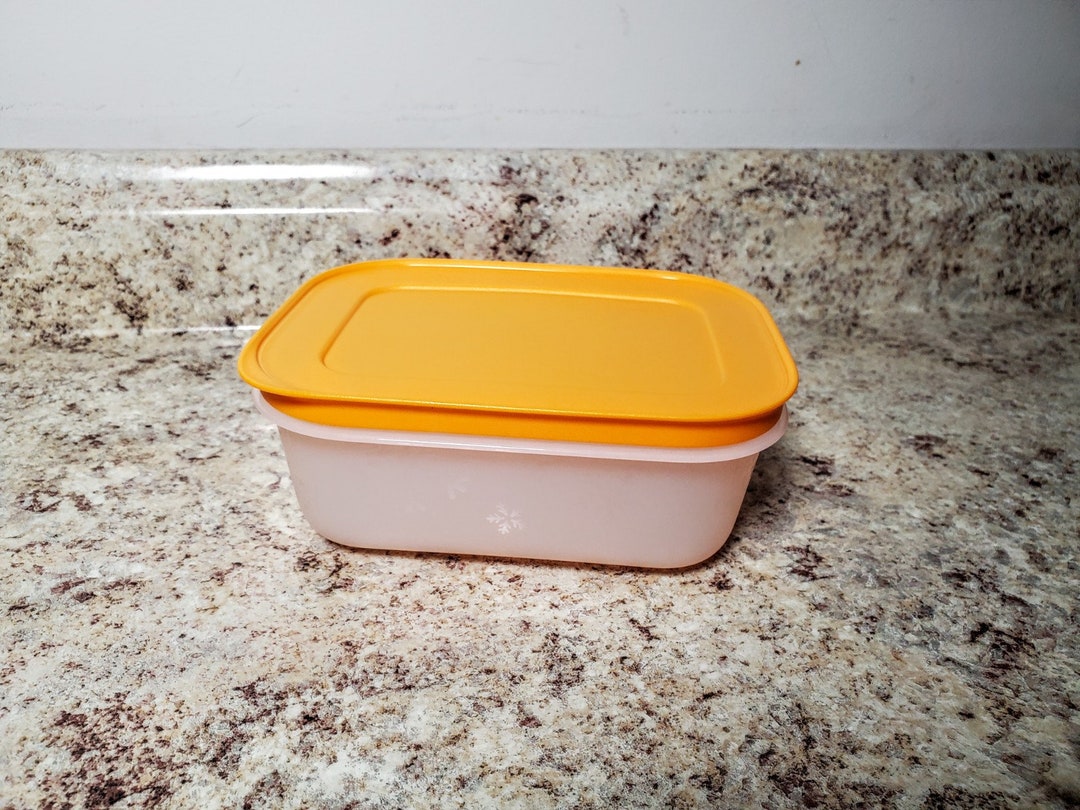 Tupperware Freezer Mates Plus Small Shallow 450ml Papaya Lid Container ...