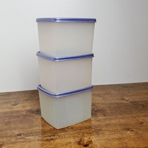 Tupperware Square Round Containers 24 Oz #312 Set of 3 Blue Lids - Etsy