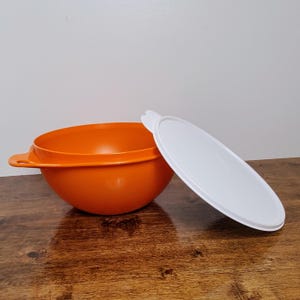 TUPPERWARE New THATSA BOWL Jr 12 Cup Coral Orange Air Tight Seal #2677 ...