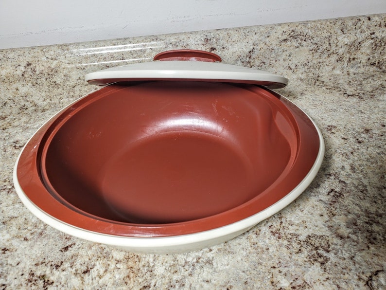 Vintage Tupperware 2.1 Litre 5006 Oval Insulated Microwave Cooker ...