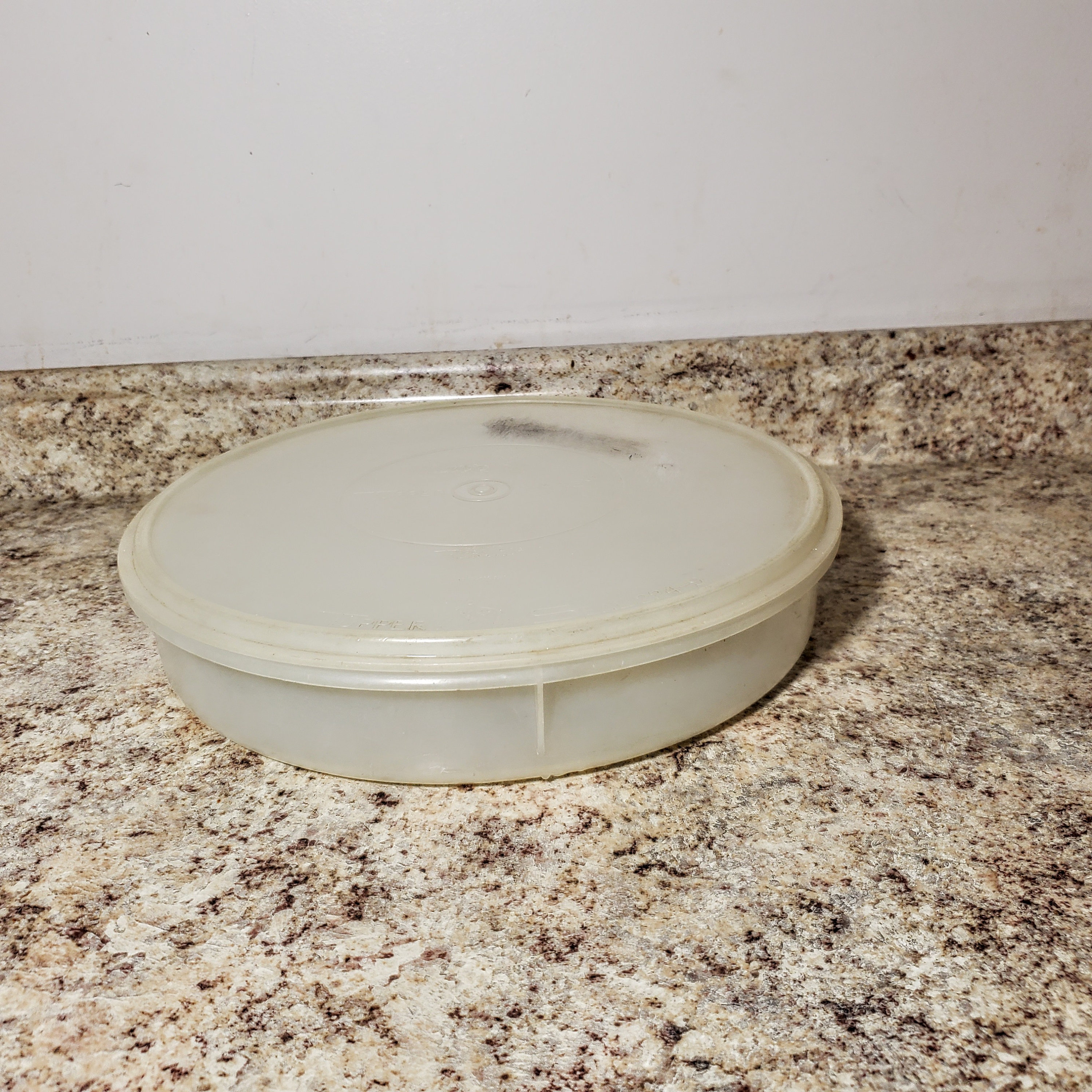 Tupperware 12 Round Cupcake Pie Taker Storage Container 242 - Etsy