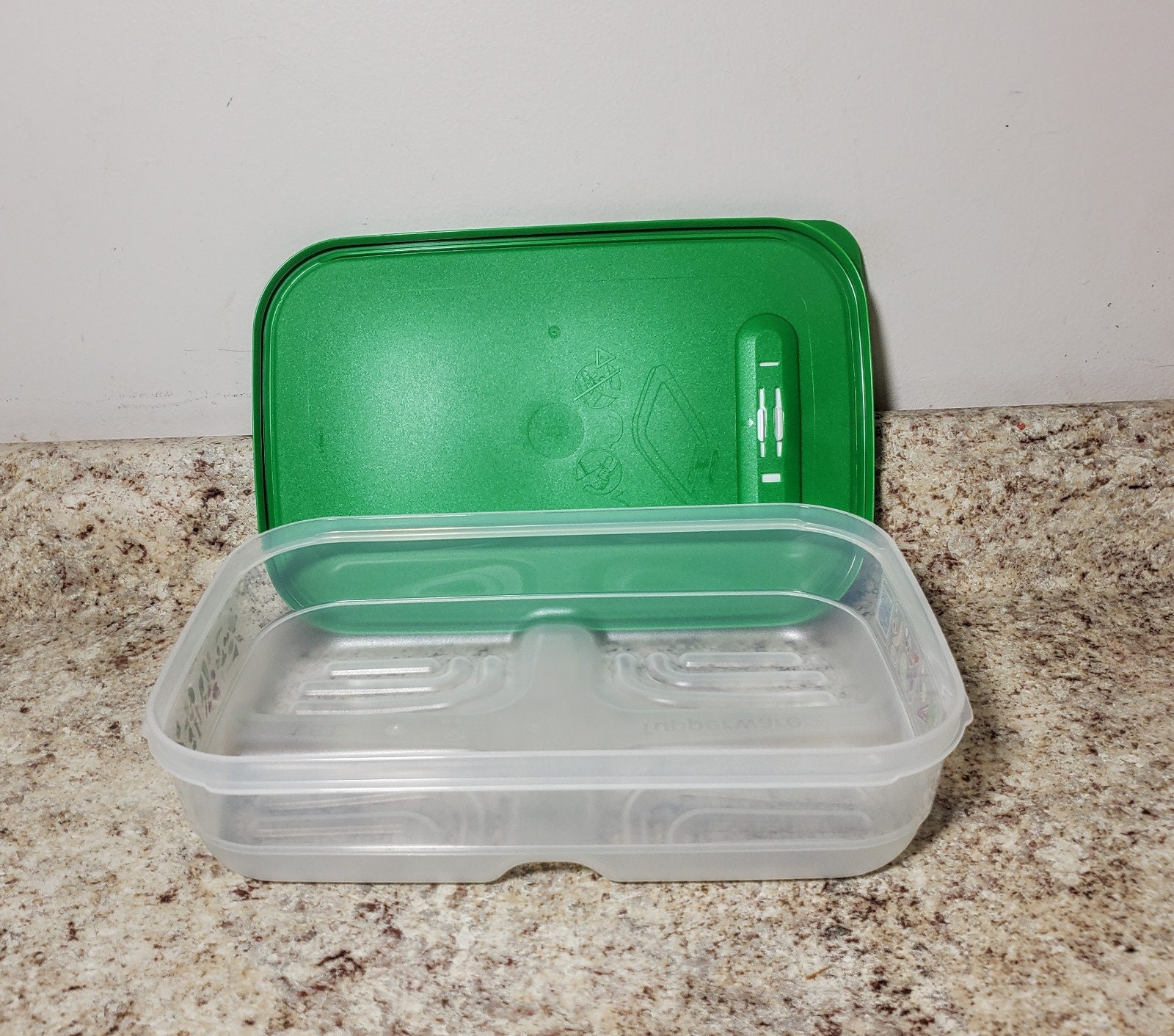 Tupperware Fridge Smart Vegetable Food Storage Crisp-it 1 3/4 Qt ...