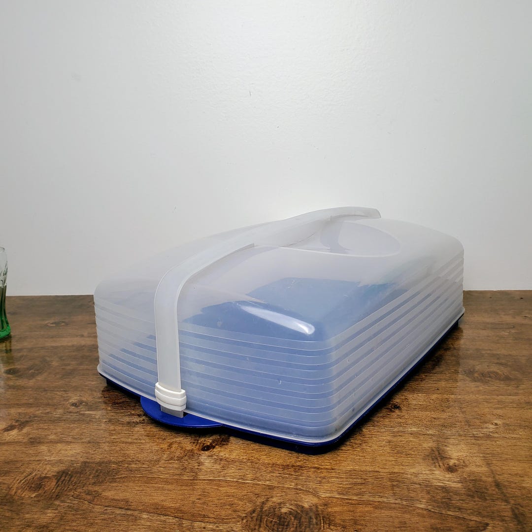 Tupperware Rectangle Bake N Take Cake Cupcake Taker Carrier Blue Clear ...