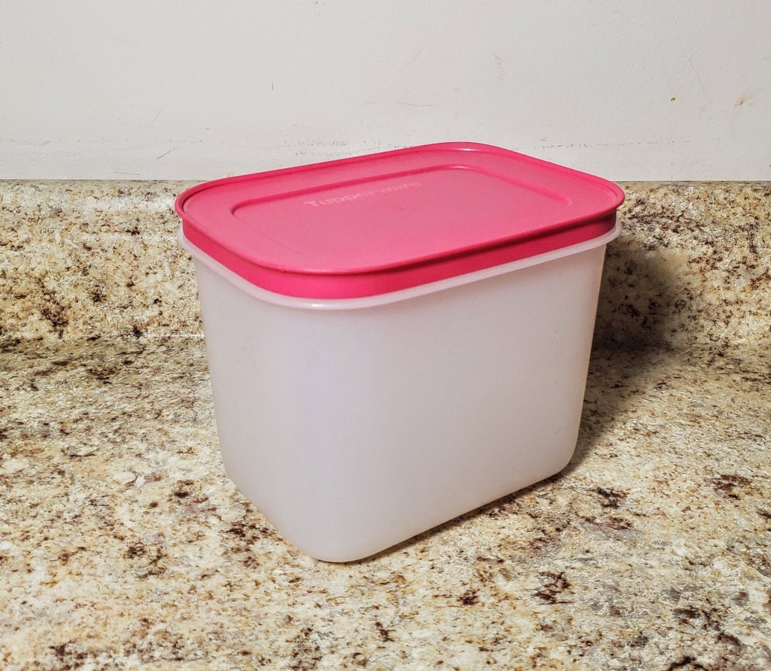 Tupperware Pink Snowflake Freezer Mate Storage Container 4 3/4 Cup New ...