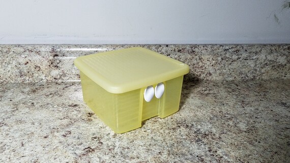 TUPPERWARE FRIDGESMART Square 6 Vent Storage CONTAINER 4 - Etsy