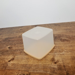 Tupperware Square Round Freezer Container 24 Oz #312 Beige Lid - Etsy