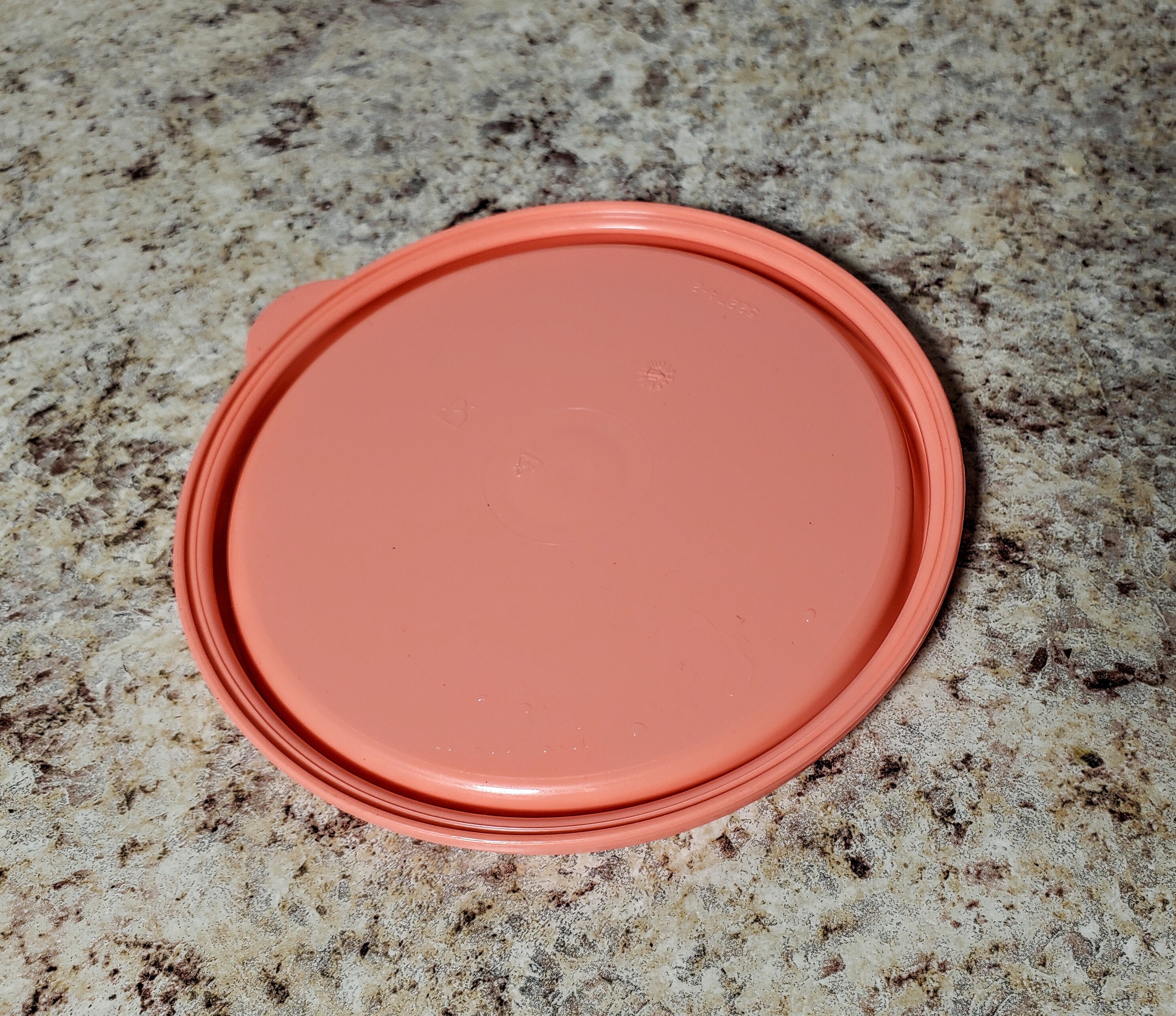 Tupperware #5227 Replacement Seal Lid Peach "a" Tab - Lid for Hamburger ...