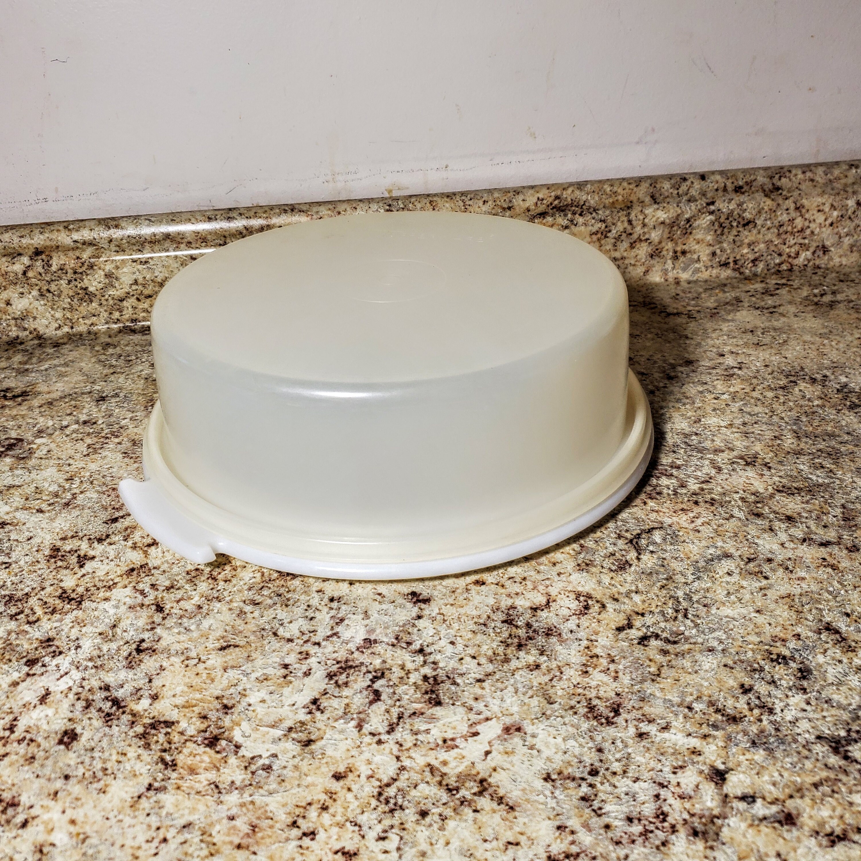 Vintage Tupperware Pie Keeper Taker Carrier 719 White 2 Pieces - Etsy
