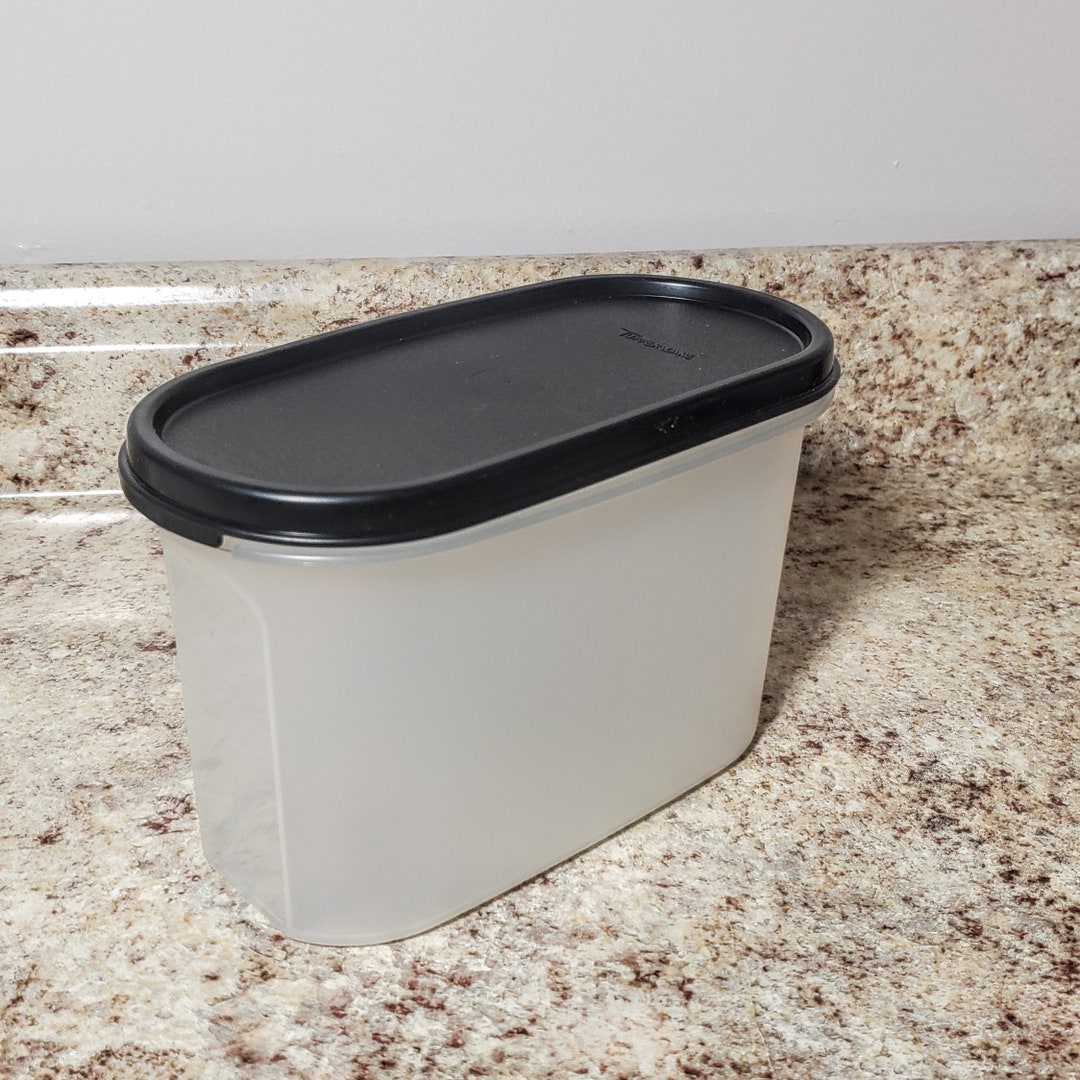 Tupperware Modular Mates Oval 2 Black Seal New #1612 4.75 Cup - Etsy