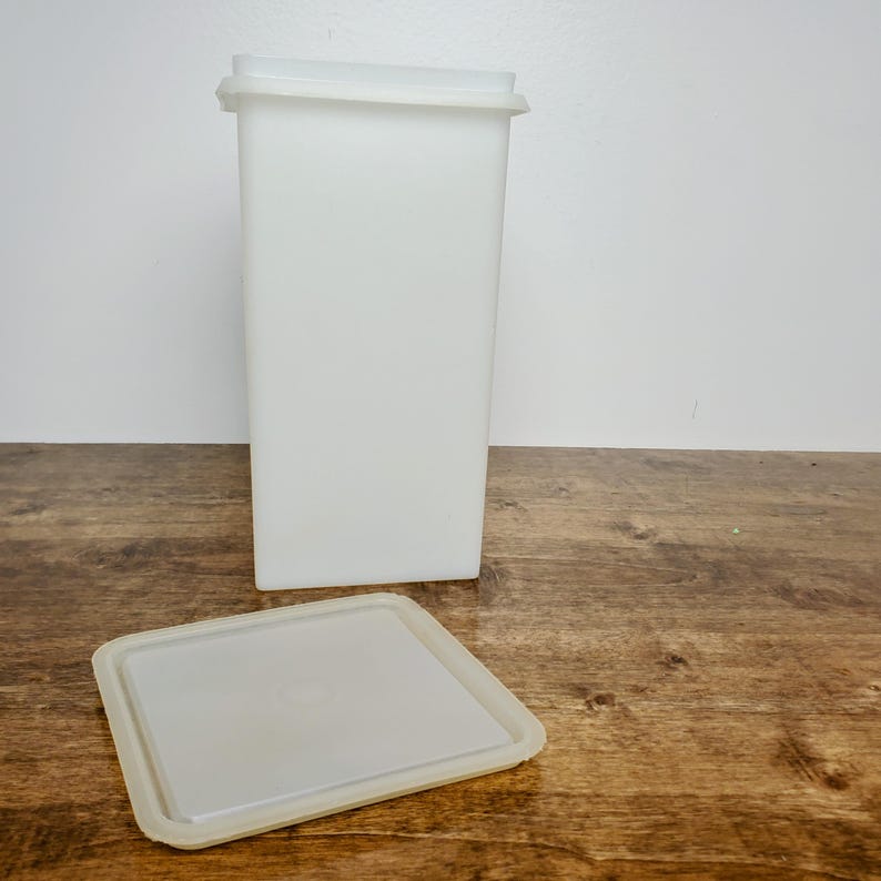 Vintage Tupperware Cracker Keeper #1314 Sheer Container W/ Lid #1315 ...