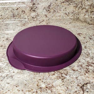 Tupperware Silicone Round Form Royal Purple Amethyst Cakes Baking Mold ...