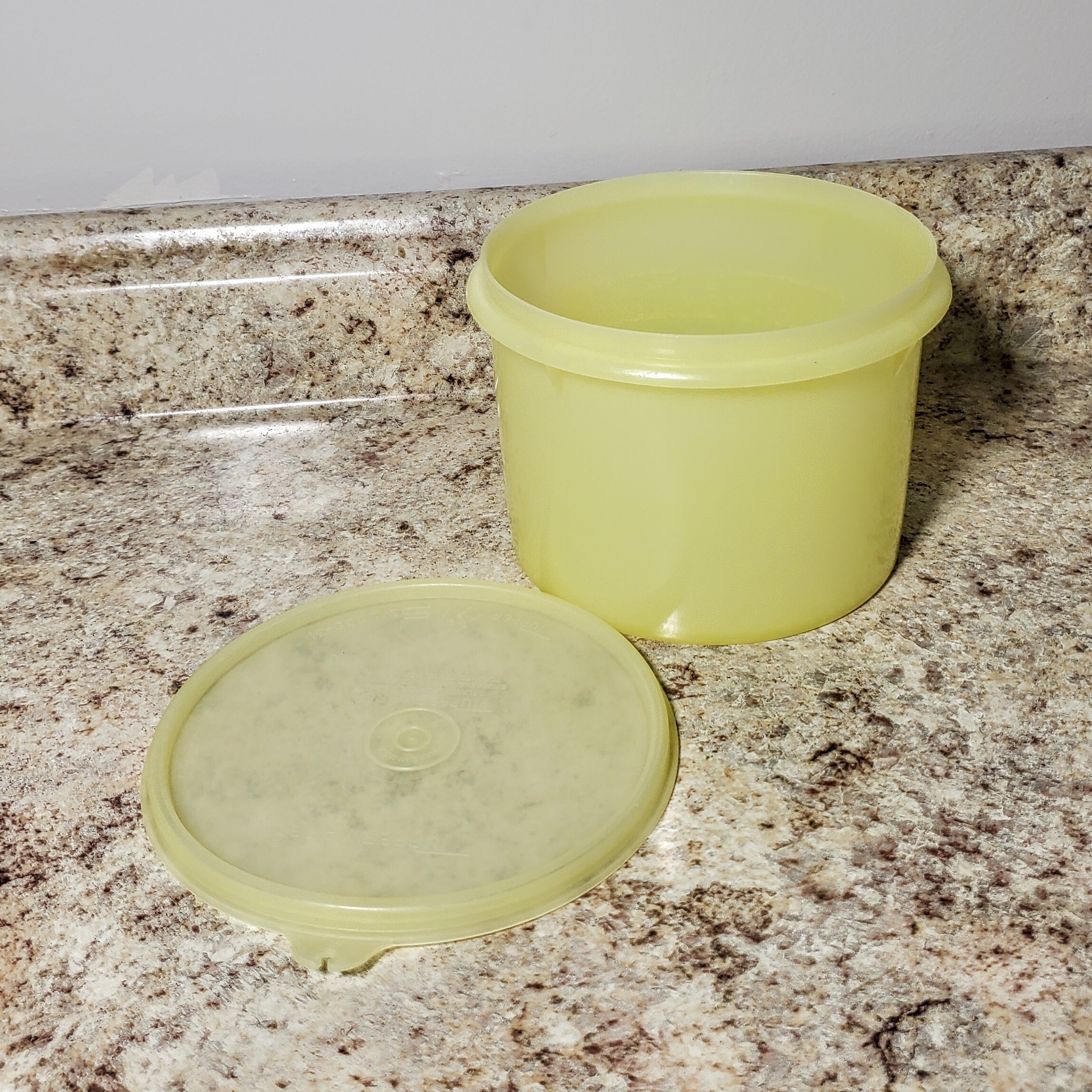 Vintage Tupperware 5 1/2 Container Yellow Opaque 263 W/ Lid 238 - Etsy