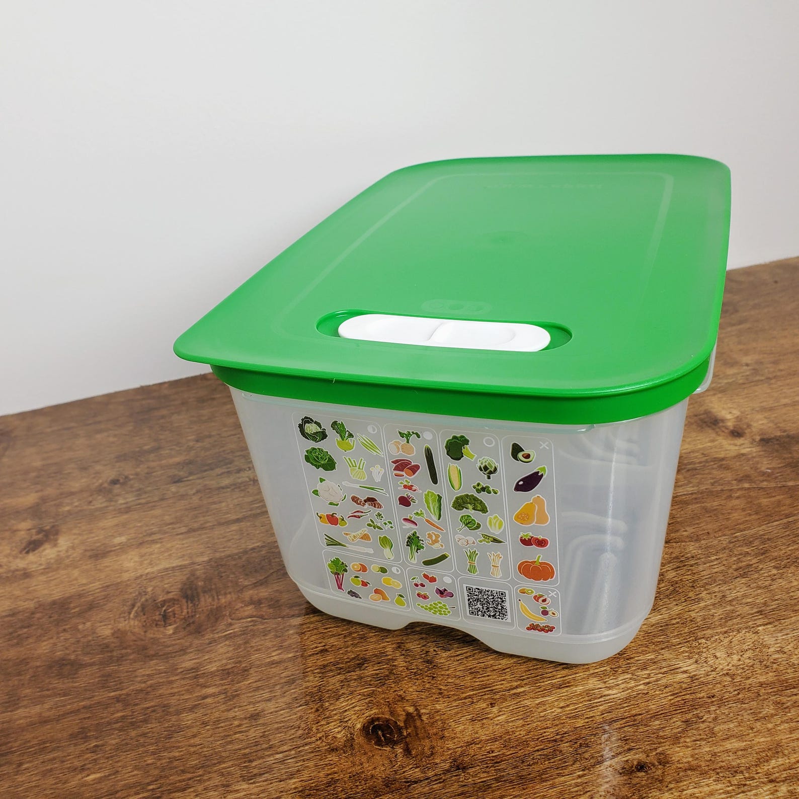 New Tupperware Fridgesmart 1 Gallon Crisp-it Container for Fruits ...