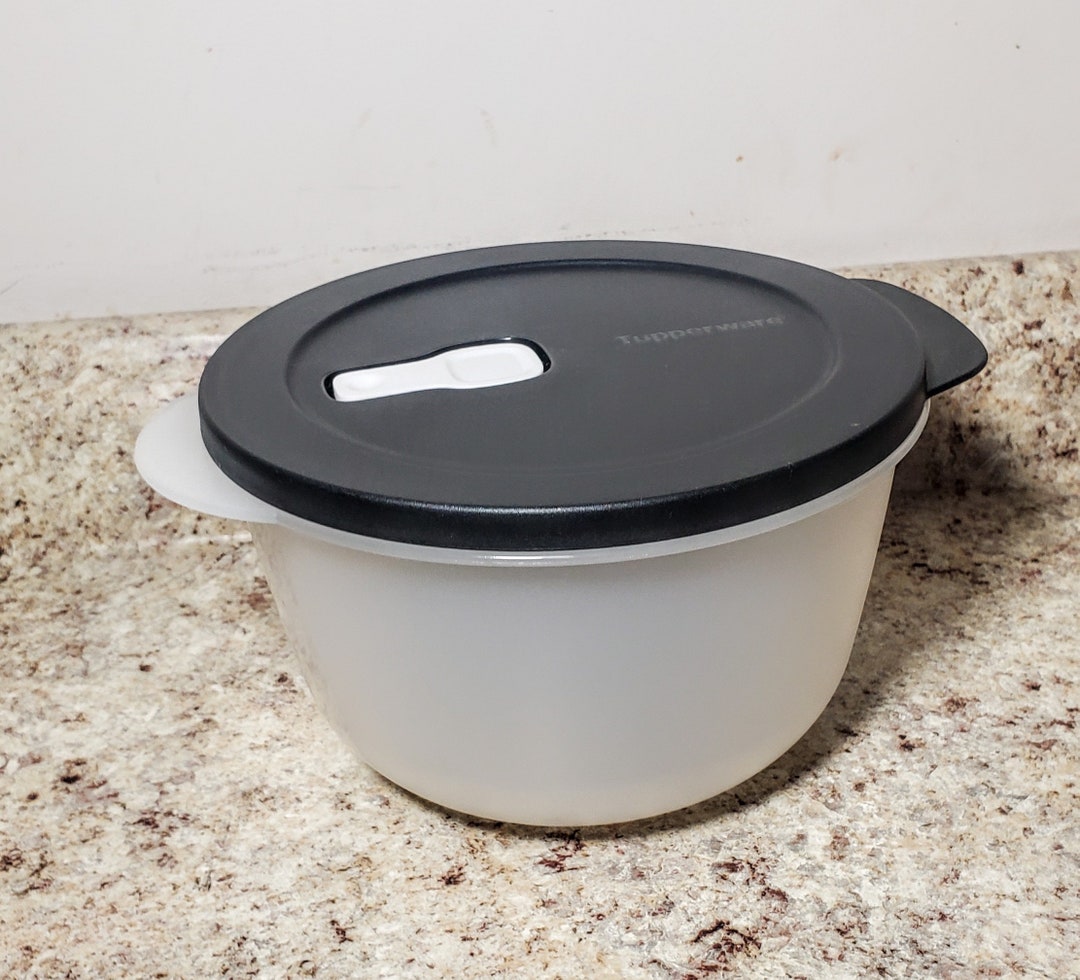 New TUPPERWARE Crystalwave Plus 8 1/2 CUP Round MICROWAVE Reheatable ...