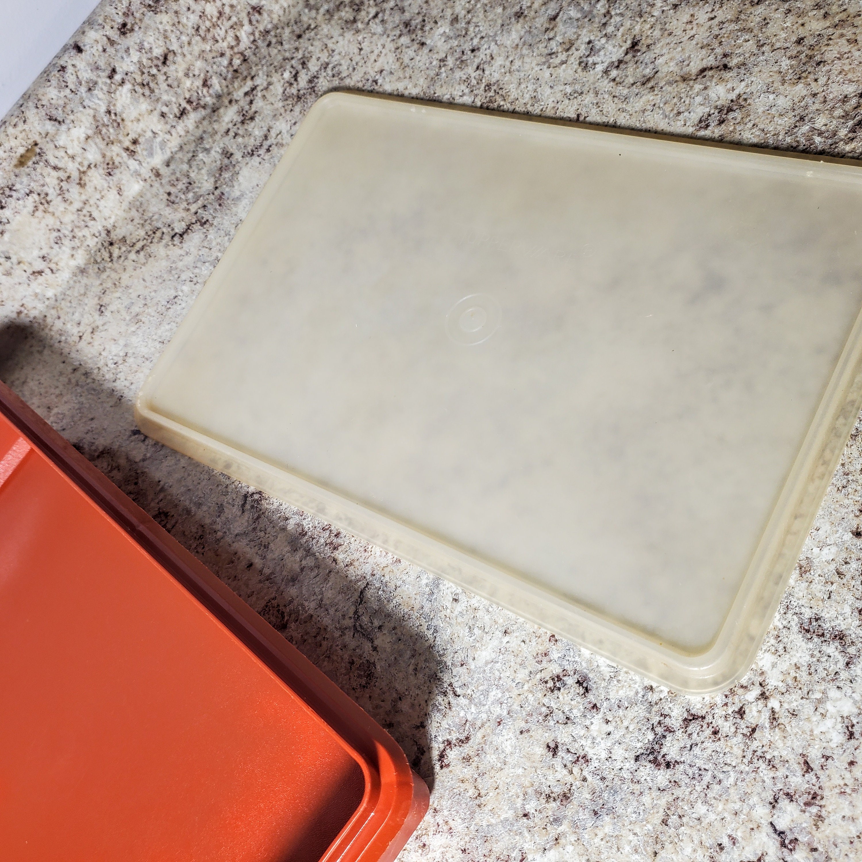 Tupperware Cold Cut Keeper Snack-stor Container 290 Paprika Red Deli ...