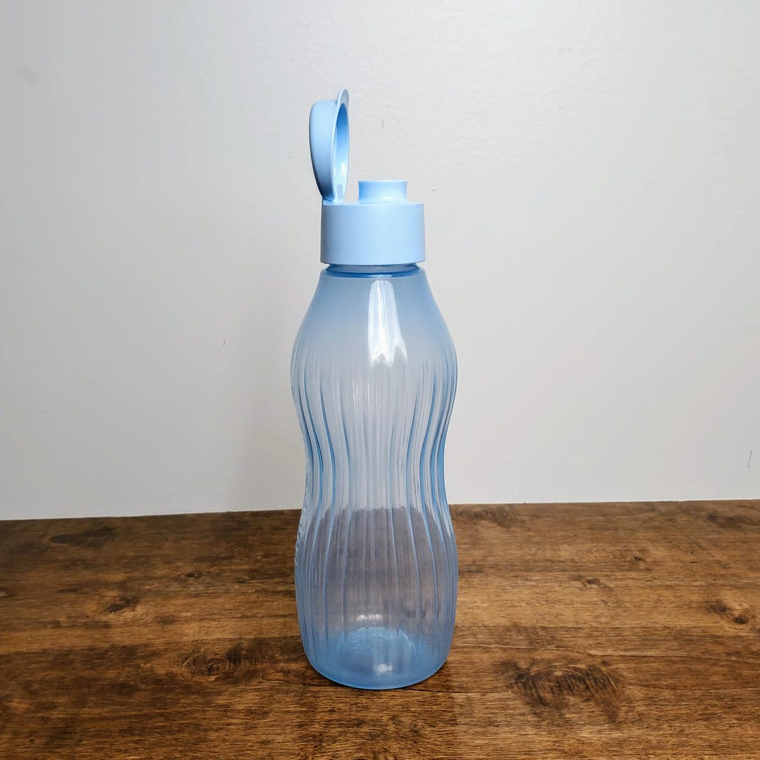 Tupperware Freezable Eco Xtremaqua Water Bottle With Flip Top 880ml ...
