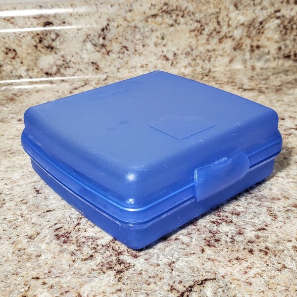 Tupperware Bagel Keeper - Etsy
