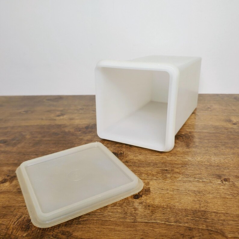 Vintage Tupperware Cracker Keeper #1314 Sheer Container W/ Lid #1315 ...