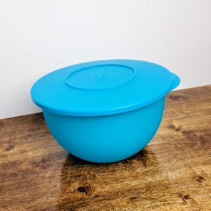 Tupperware Impressions Bowl Blue Mixing Storage #3091 4.3 Liters W/ Lid ...