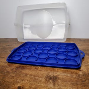Tupperware Rectangle Bake N Take Cake Cupcake Taker Carrier Blue Clear ...