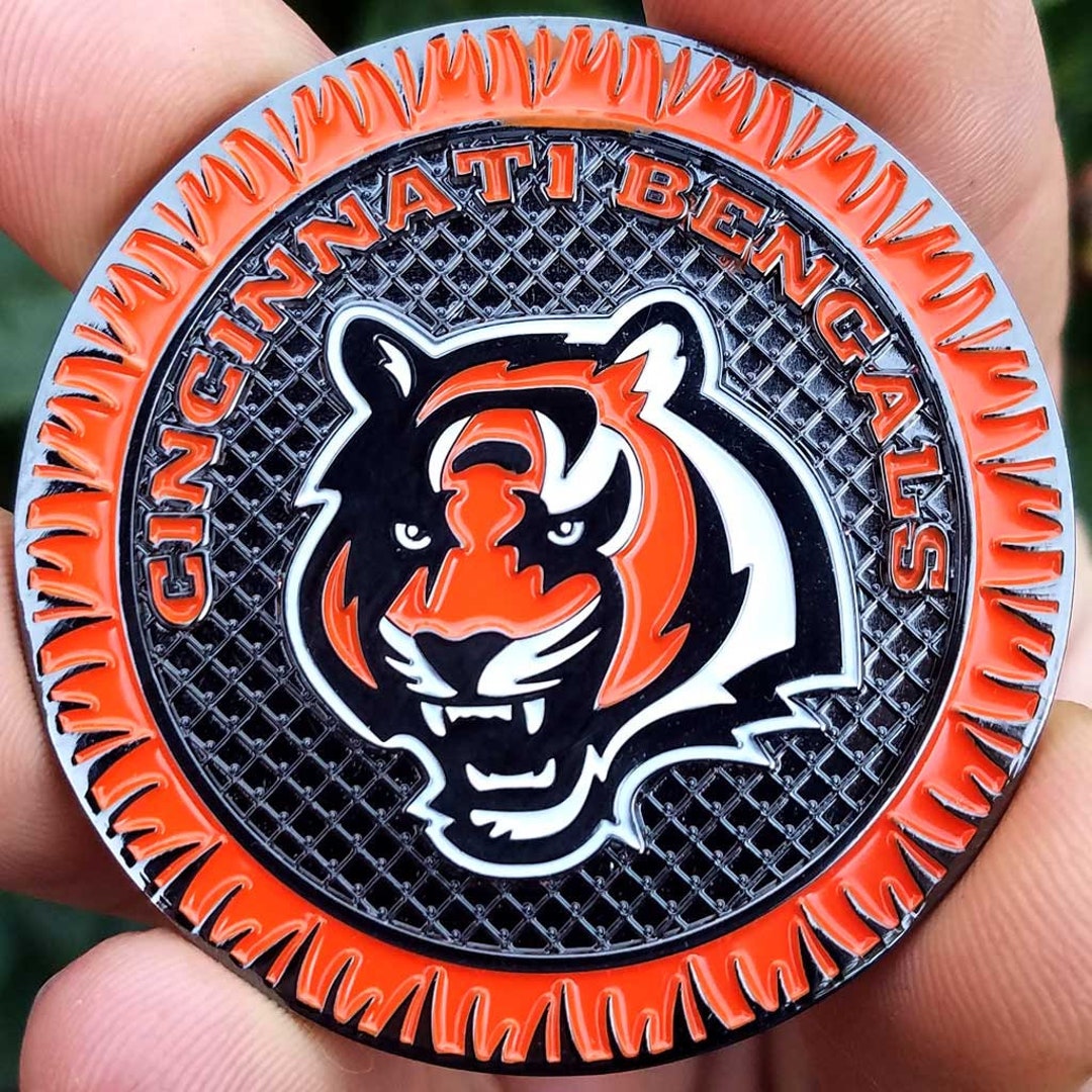 PREMIUM NFL Cincinnati Bengals Poker Card Chip Protector Golf Marker ...