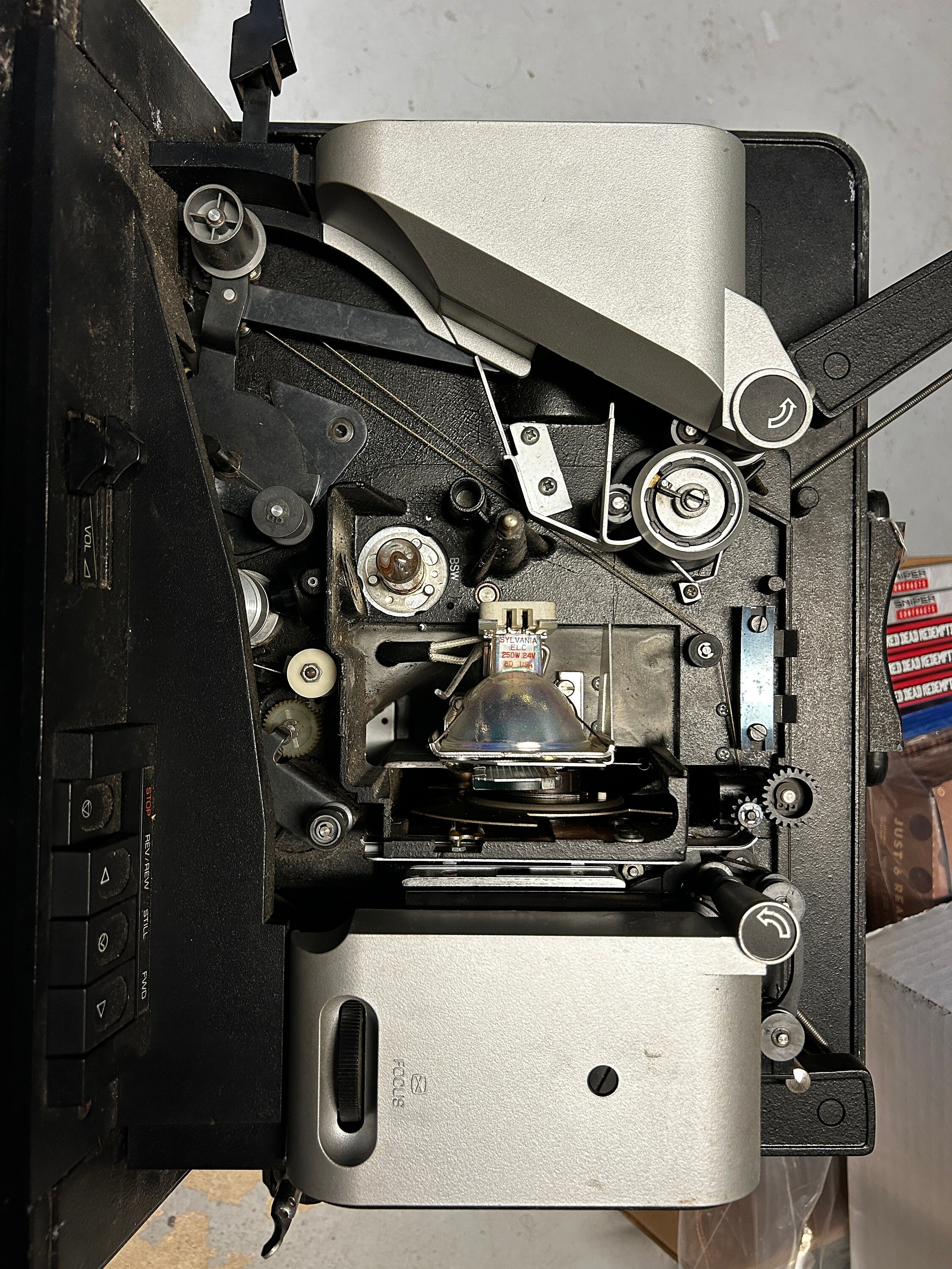 Vintage SINGER, Installed XL 16mm Film Sound Projector, Instaload/xl - Etsy